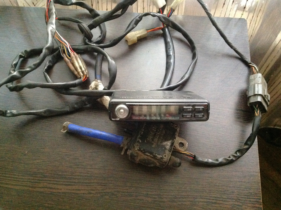 Бустконтроллер HKS EVC 3 — Toyota Chaser (100), 2,5 л, 1998 года ...