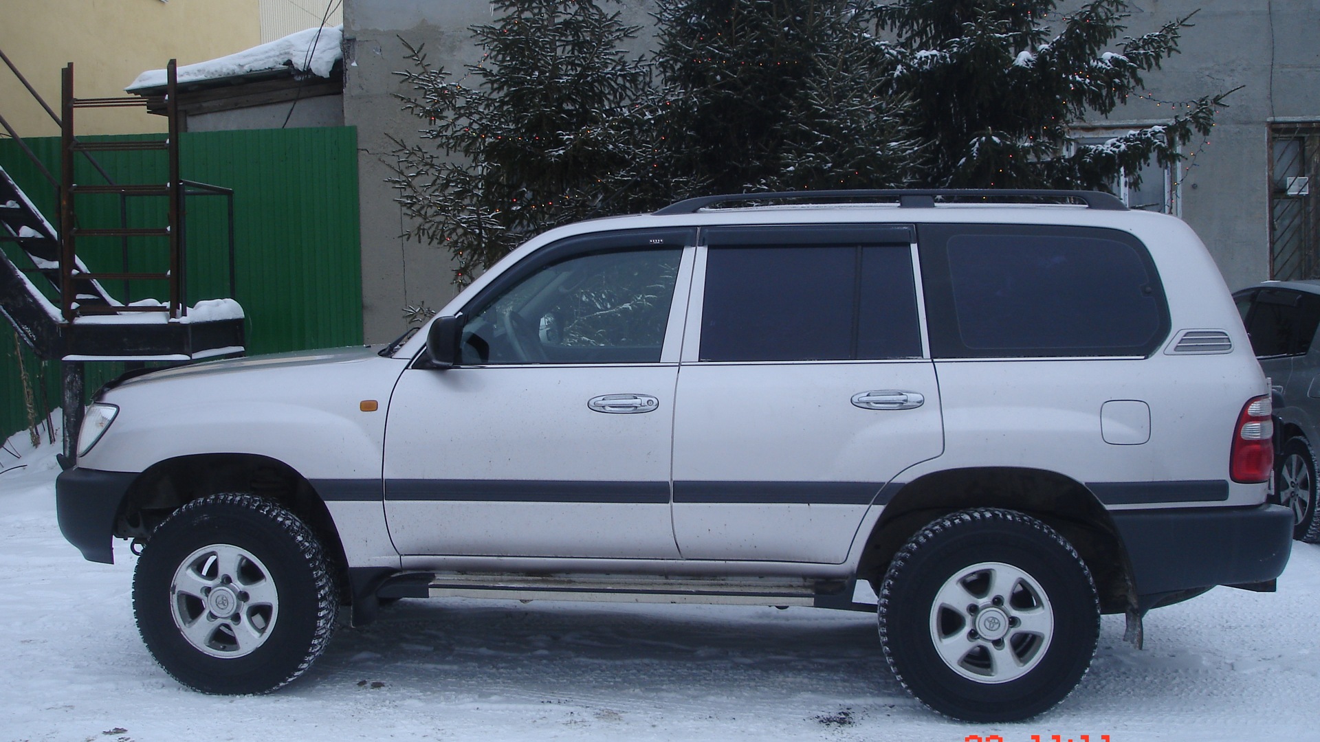 Toyota Land Cruiser 100 4.2 бензиновый 2003 | LC105 на DRIVE2