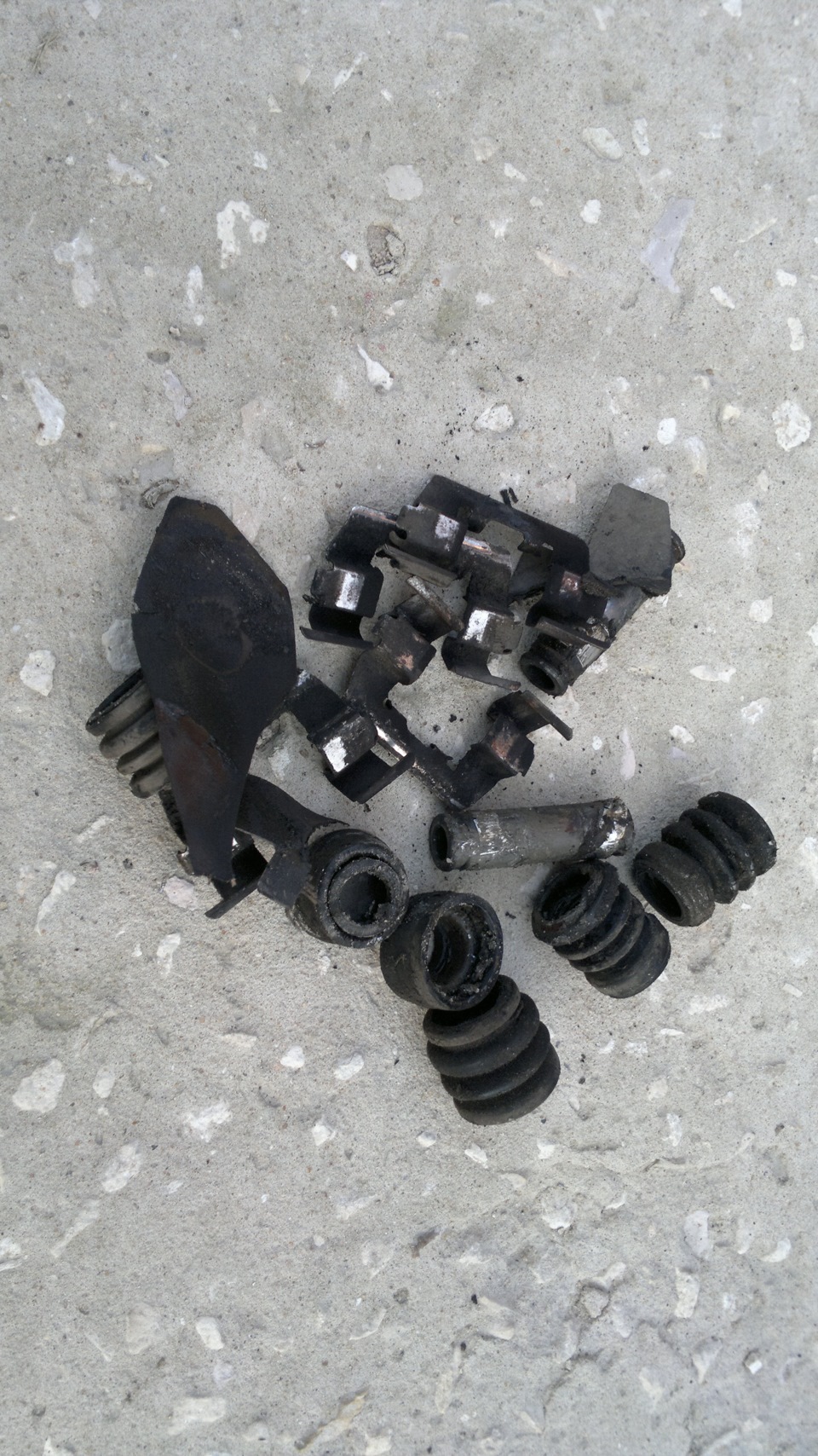 Суппорта — Hyundai Accent (2G), 1,5 л, 2005 года | своими руками | DRIVE2