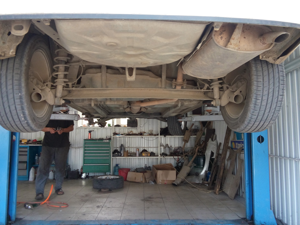 замена подшипника ступицы — Toyota Corolla (120), 1,5 л, 2003 года ...