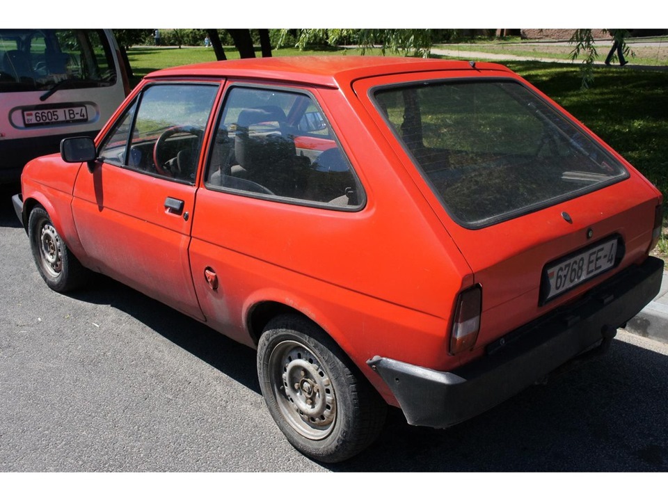 Такая она была — Ford Fiesta (Mk II), 1,6 л, 1984 года | фотография ...