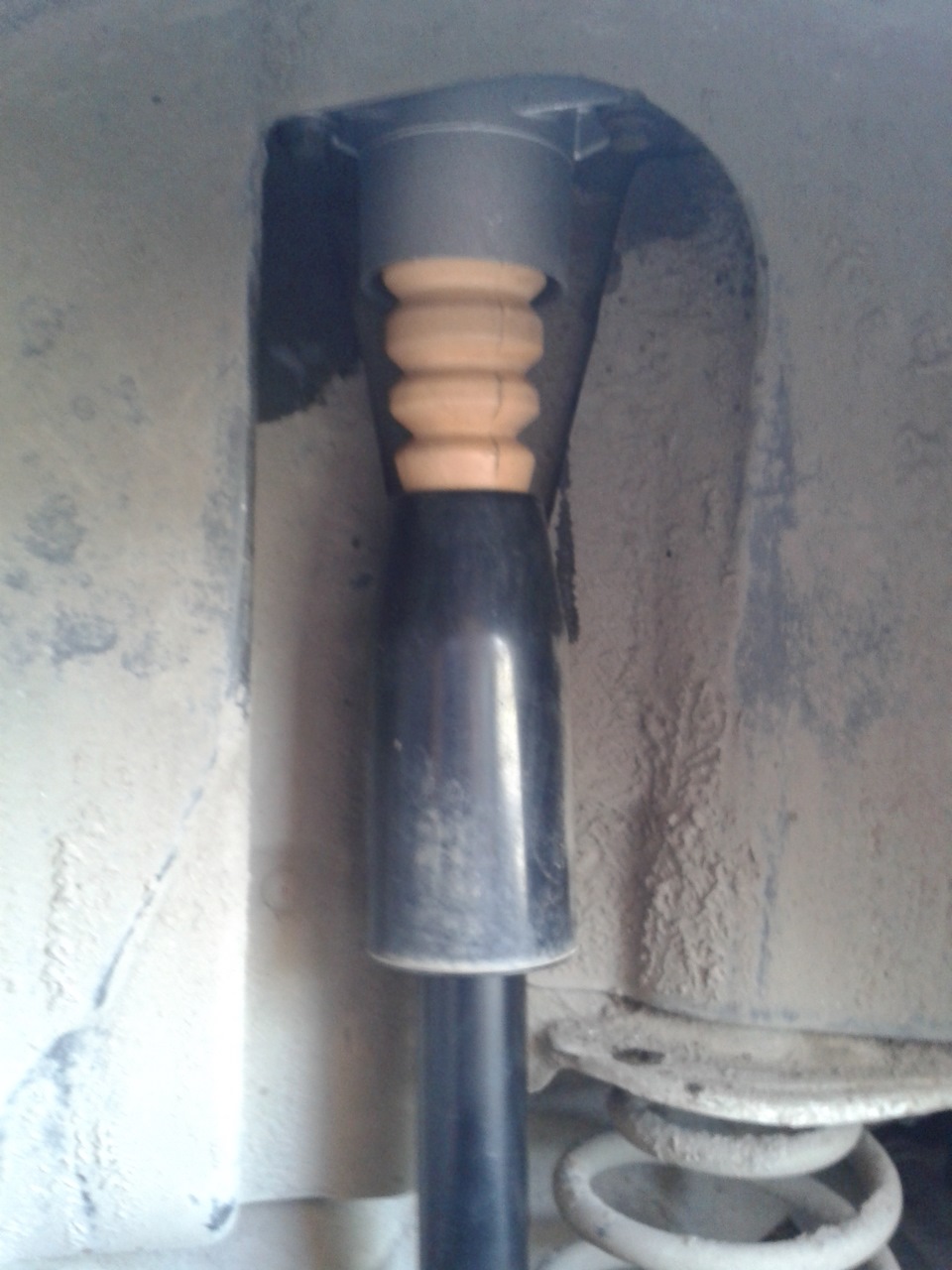 Заменил задние стойки — Volkswagen Passat B5, 1,8 л, 2002 года | своими ...