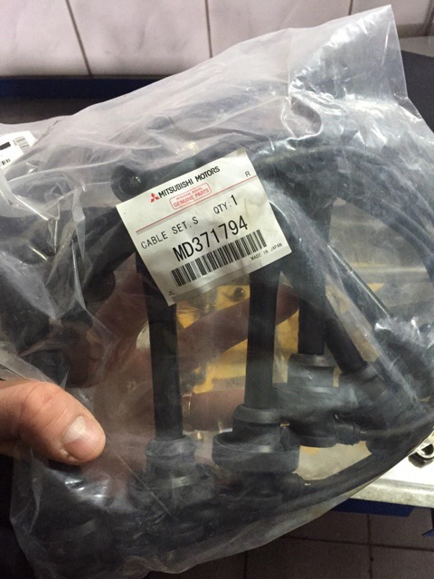 MD371794 ПРОВОДА ВЫСОКОВОЛЬТНЫЕ (комплект) PAJERO/MONTERO (00-06 ...