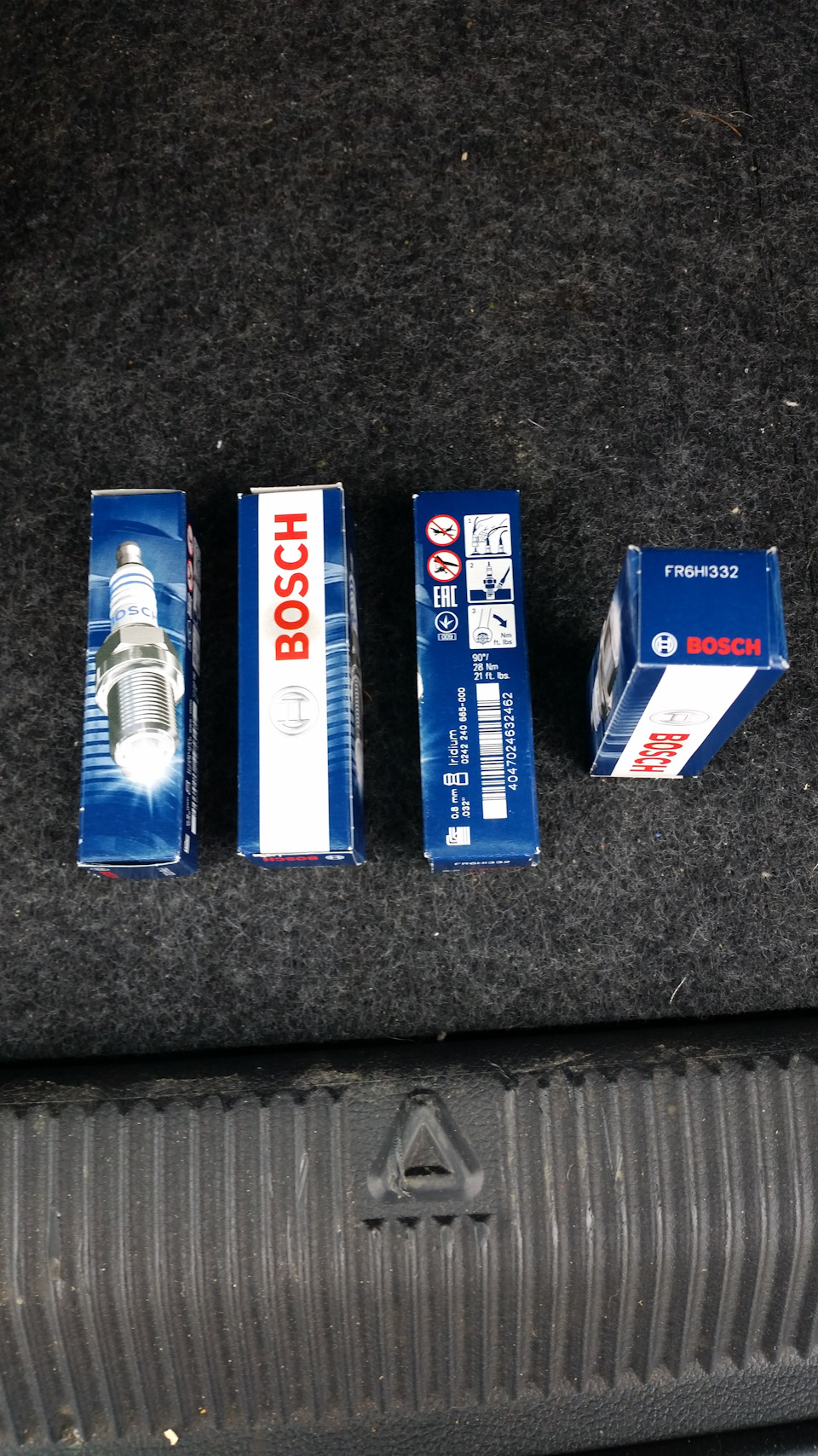 Поменял свечи. — Skoda Yeti, 1,2 л, 2013 года | запчасти | DRIVE2