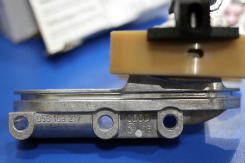 058109217 Натяжитель VAG | Запчасти на DRIVE2