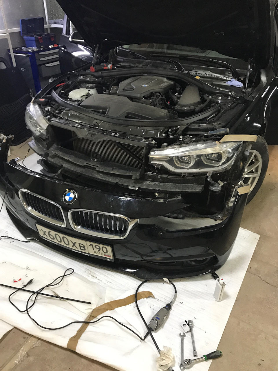 Передние парктроники — BMW 3 series (F30), 2 л, 2017 года | тюнинг | DRIVE2