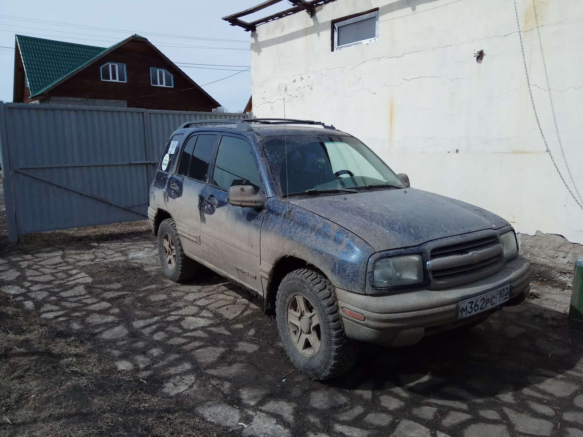 54. Переобулся — Chevrolet Tracker II, 2 л, 2002 года | шины | DRIVE2
