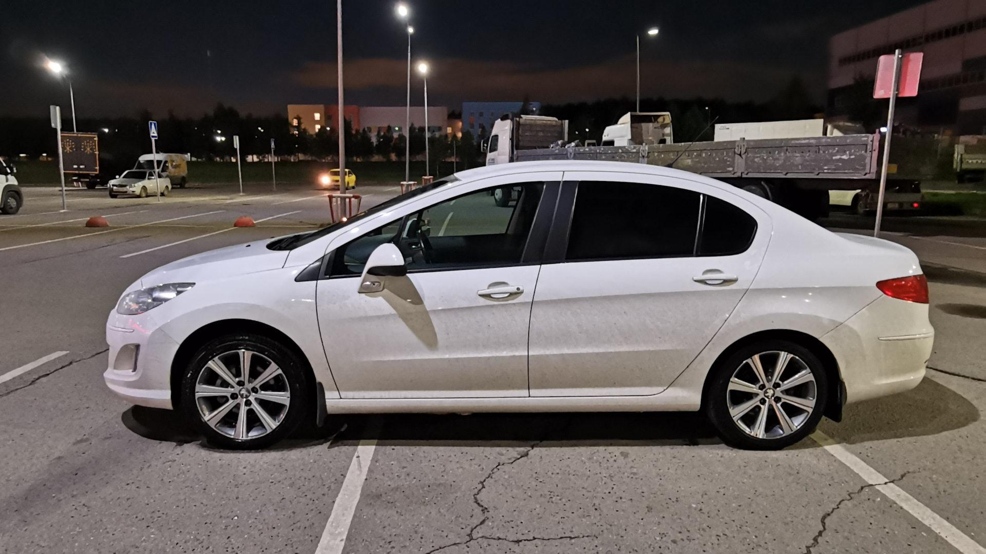 Peugeot 408 (1G) 1.6 бензиновый 2013 | на DRIVE2