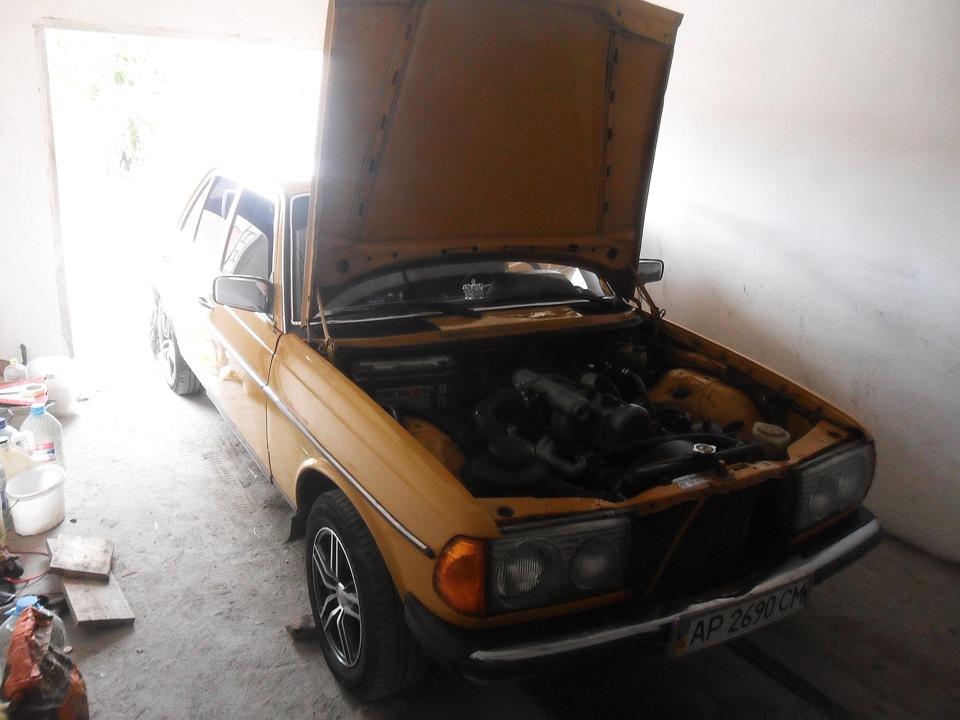 Замена прокладки, термостата, патрубков — Mercedes-Benz W123, 2,4 л ...