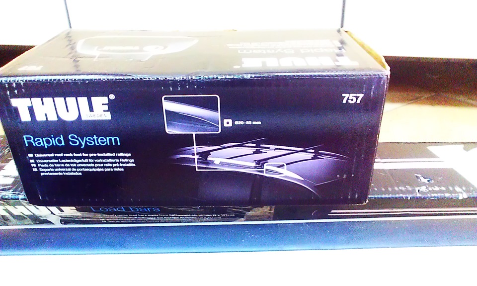 Продам Комплект аэродинамических поперечин THULE — Mercedes-Benz E-Class (W124), 2,5 л, 1985 ...