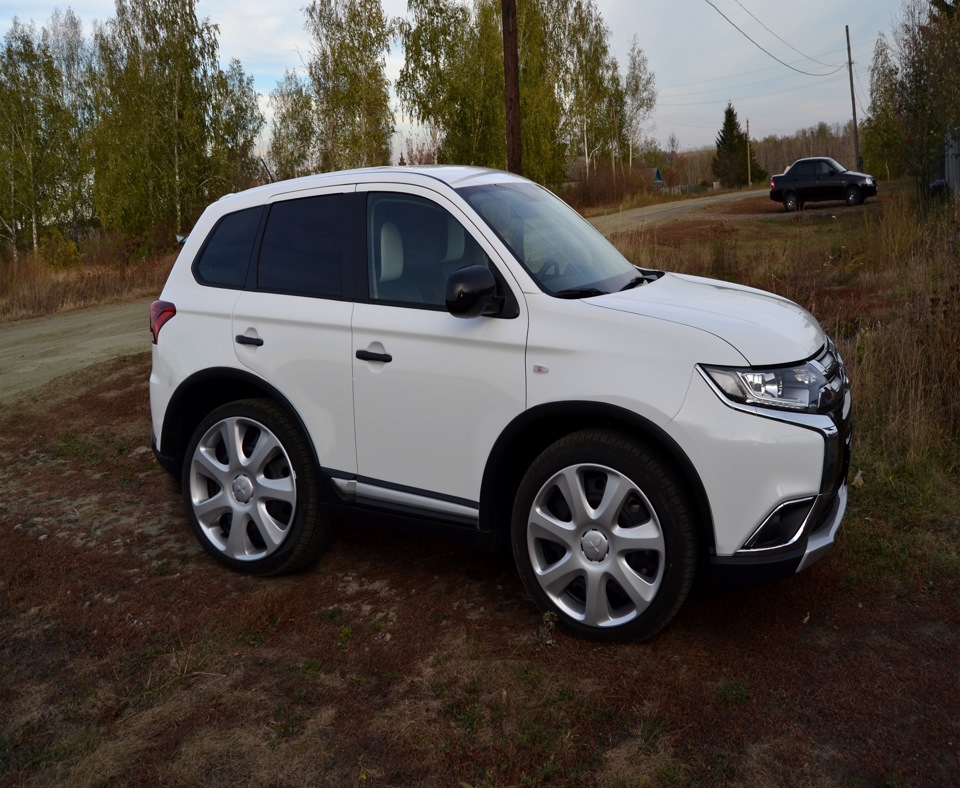 Mini-Outlander — Mitsubishi Outlander (3G), 2 л, 2015 года | прикол ...