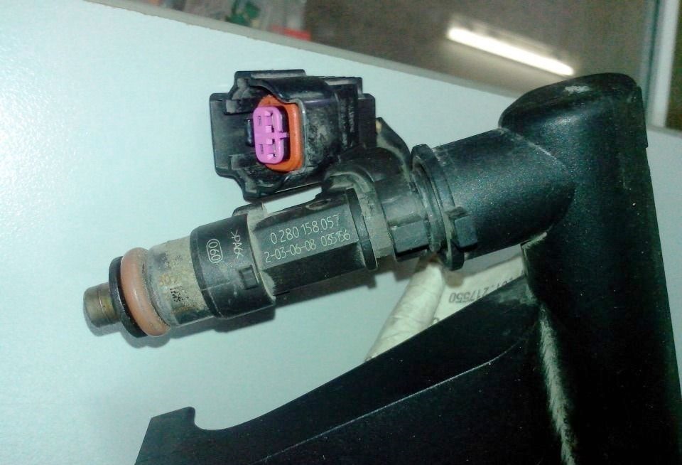 0280158057 Форсунка бензиновая BOSCH | Запчасти на DRIVE2