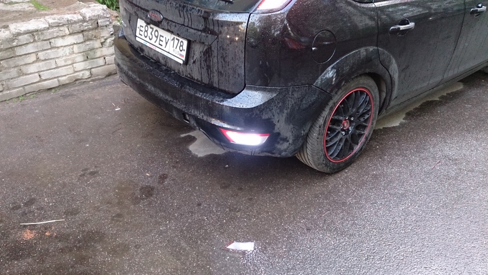 Замена задней ПТФ на 2ой задний ход — Ford Focus Hatchback II, 2 л ...