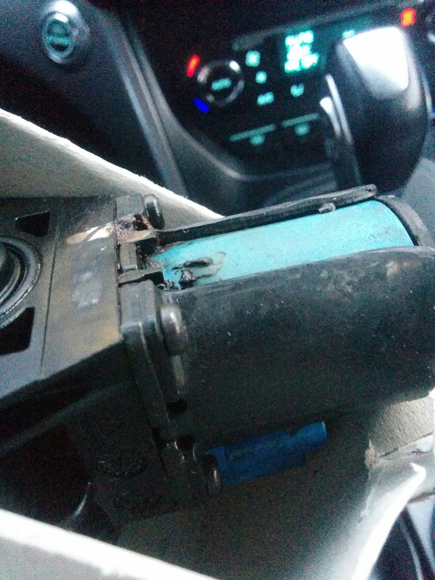 Поменял байпасный клапан — Ford Kuga (2G), 1,6 л, 2013 года | своими ...