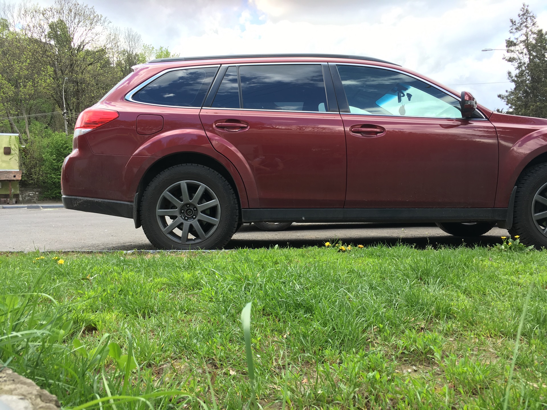 А вот и диски НА машине — Subaru Outback (BR), 2,5 л, 2010 года ...