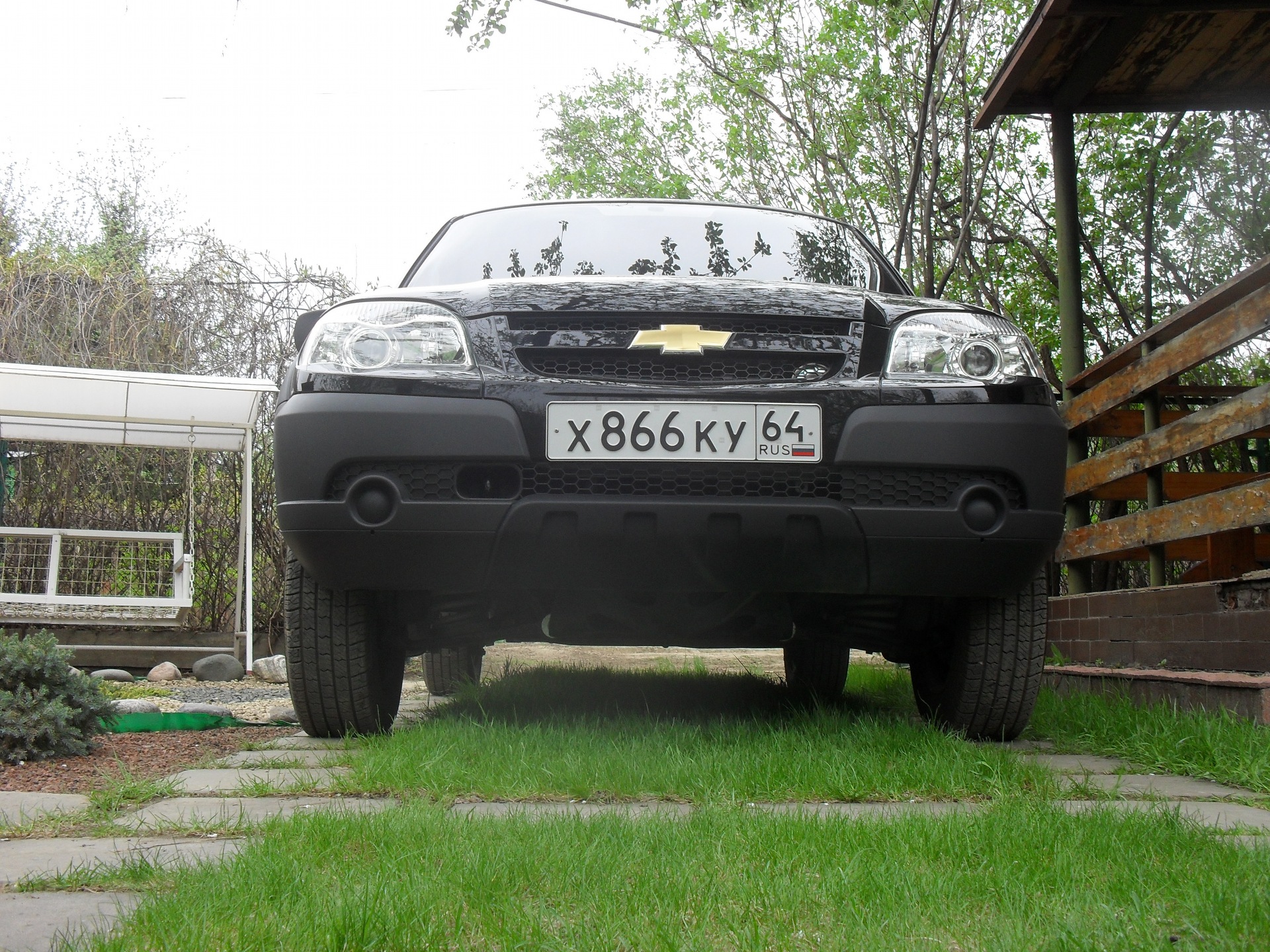 Весна, тепло, шашлыки, зеленый зеленый газон!))))) — Chevrolet Niva, 1 ...