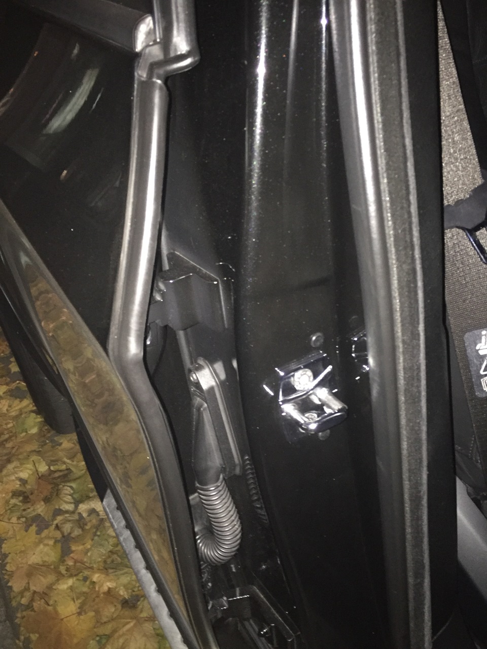 13. Уплотнители + чуть салона — BMW X5 (E70), 3 л, 2007 года | своими ...