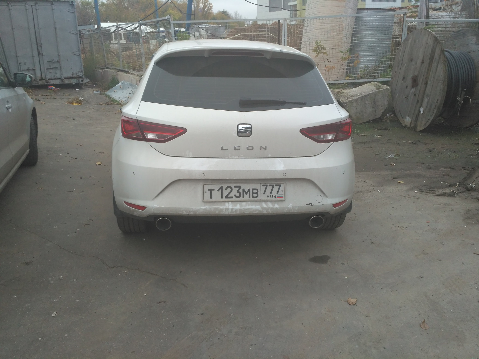 Тизер'ок — SEAT Leon (Mk III), 1,4 л, 2014 года | стайлинг | DRIVE2