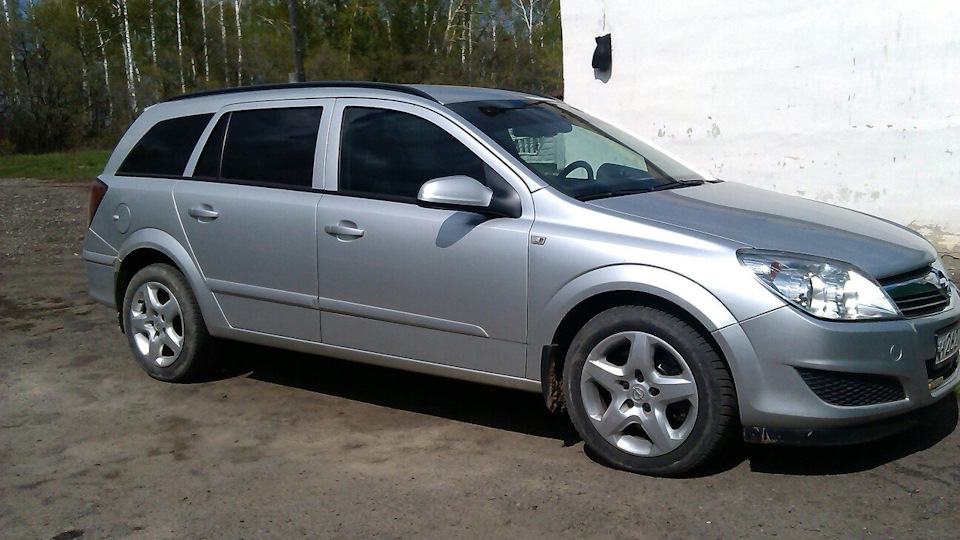 Светодиодные LED лампы в авто — Opel Astra H, 1,9 л, 2007 года | своими ...