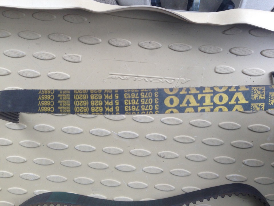 17. Замена ремня ГРМ. — Volvo XC70 III, 2,4 л, 2008 года | плановое ТО ...