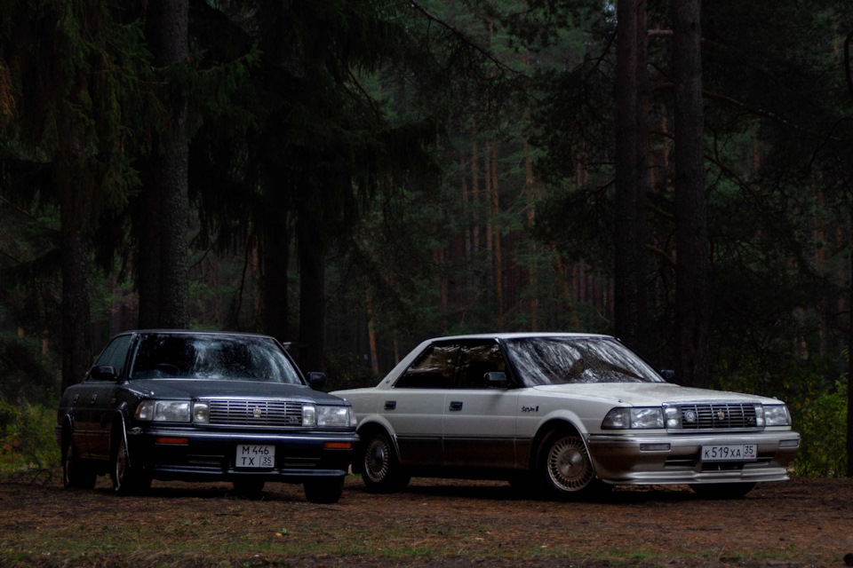 Два идеальных Crown 131 UZS — Toyota Crown (S130), 4 л, 1990 года ...