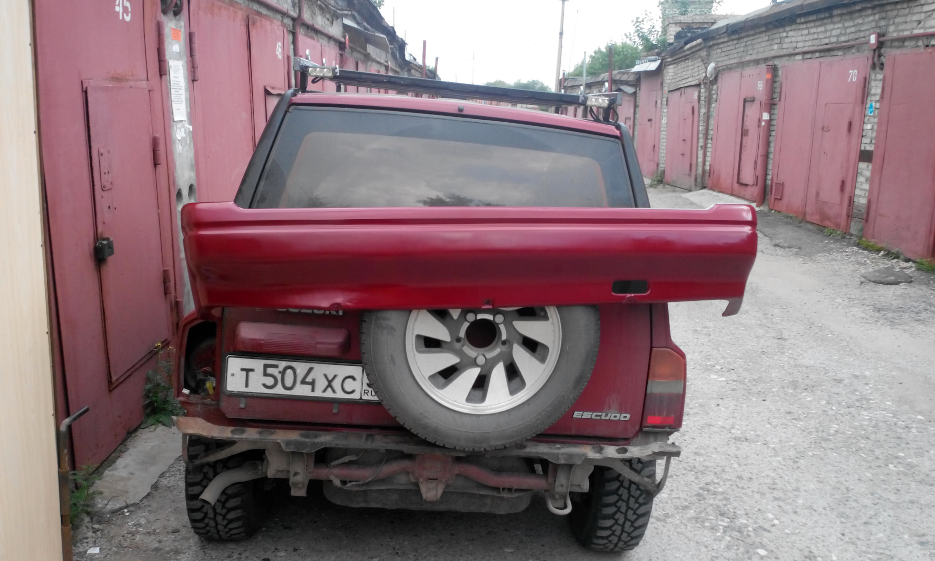 Покрасил бампер из баллона — Suzuki Escudo (1G), 1,6 л, 1993 года ...