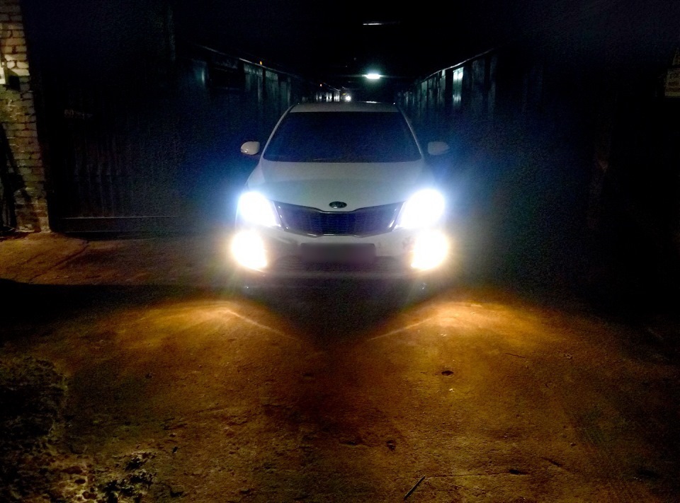 Установка жёлтых ламп в туманки. 2500K — KIA Rio (3G), 1,6 л, 2013 года ...