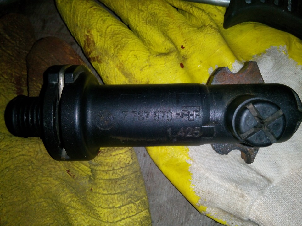 Подарок на день варенья… термост ЕГР ;)) — BMW 5 series (E60), 3 л ...