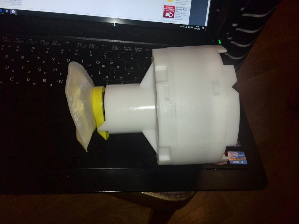 Замена бензонасоса. — Audi A4 (B6), 1,8 л, 2004 года | своими руками ...