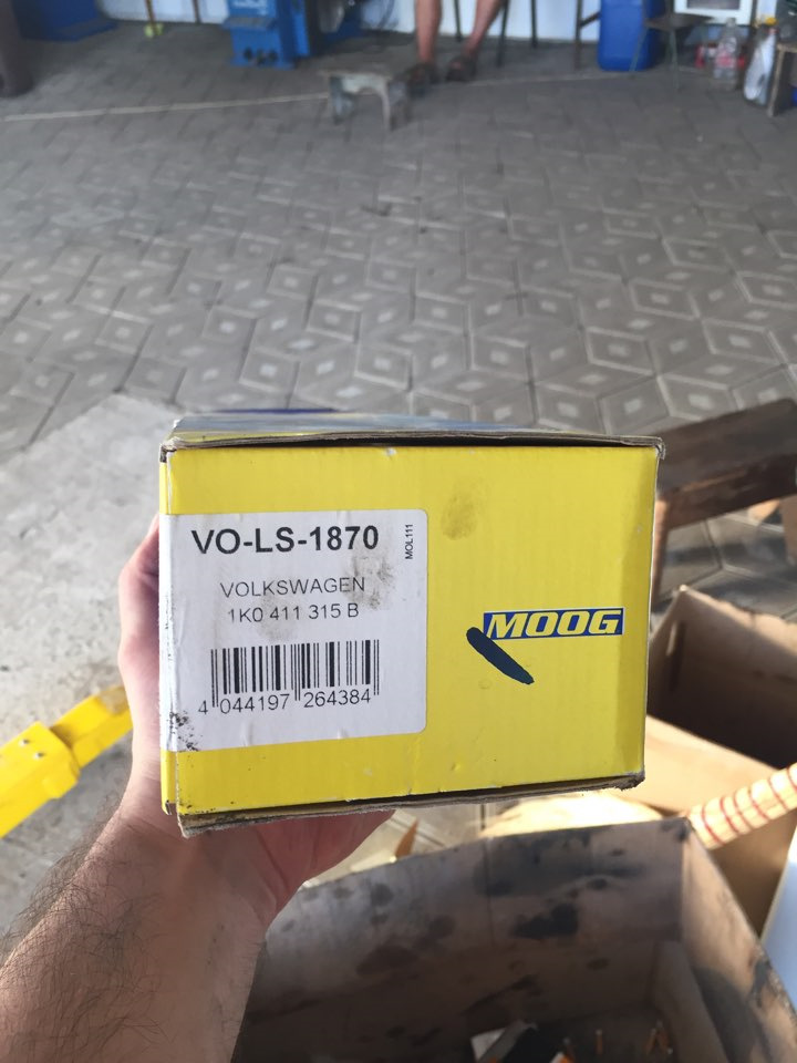 Передние стойки. — Volkswagen Passat (US) (1G), 2,5 л, 2012 года ...