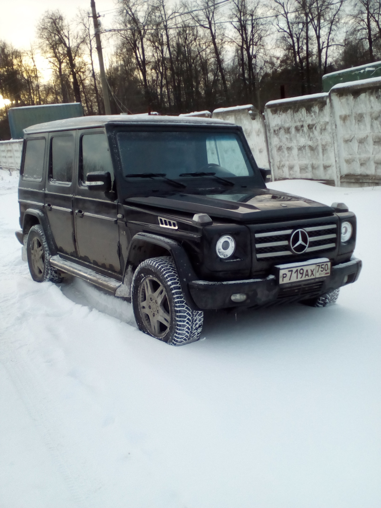 3. Черное и белое:) — Mercedes-Benz G-Class (W463 1G), 5 л, 1999 года | фотография | DRIVE2