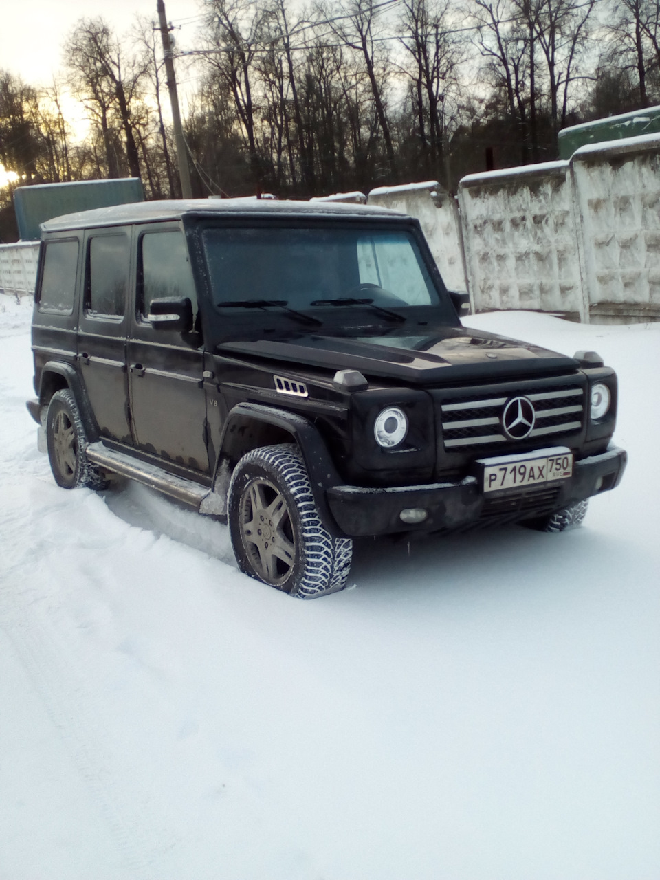 3. Черное и белое:) — Mercedes-Benz G-Class (W463 1G), 5 л, 1999 года | фотография | DRIVE2