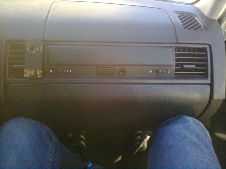 20) УСТАНОВКА РАСПОРНЫХ ГАЕК И ВИНТОВ — BMW 3 series (E36), 2,5 л, 1995 ...