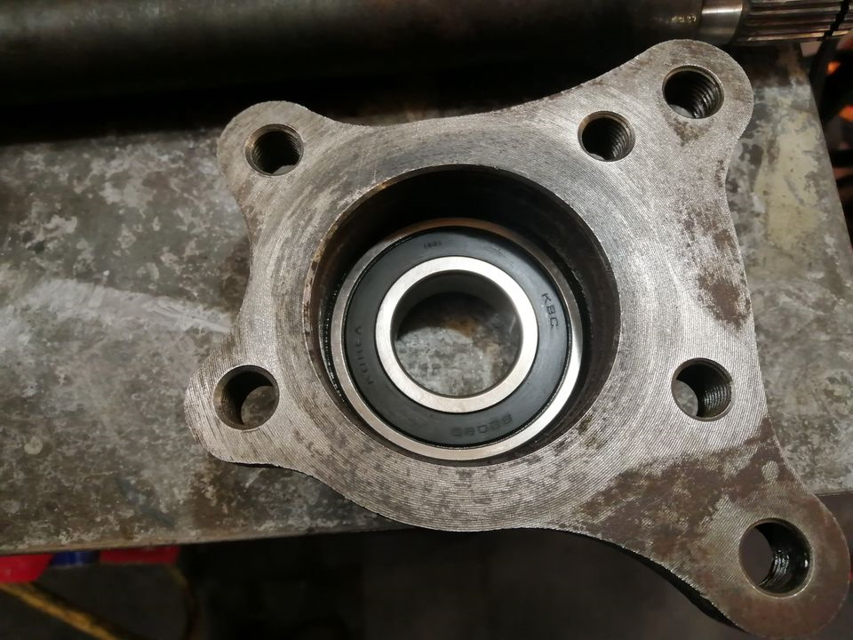 Как заменить подшипник промвала с разборным корпусом (вал E500 / E600 ...