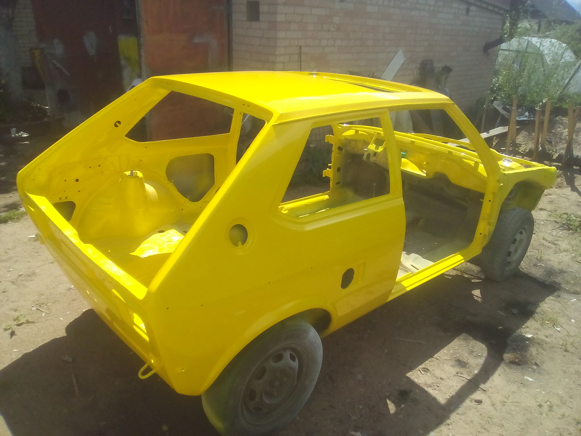 слегка освежили кузов — Audi 50, 1,1 л, 1976 года | кузовной ремонт | DRIVE2