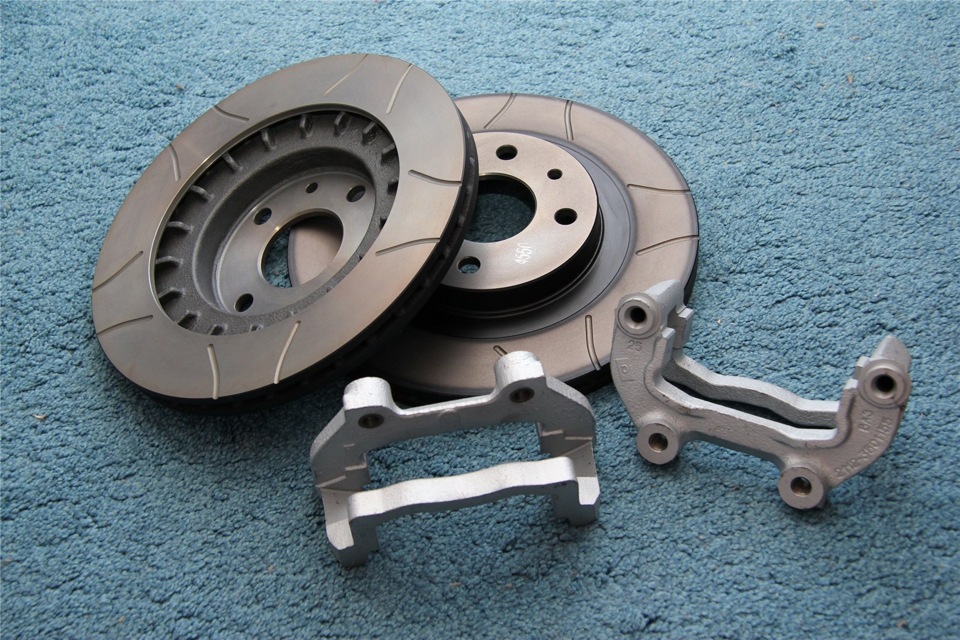 Тормозные диски Brembo max 14 — Lada Приора седан, 1,6 л, 2008 года ...