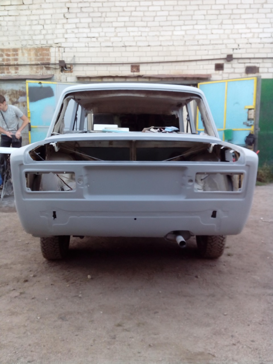 Подготовили и погрунтовали — Lada 21061, 1,6 л, 1982 года | кузовной ...