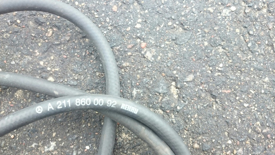 A2118600092 Шланг омывателя Mercedes | Запчасти на DRIVE2