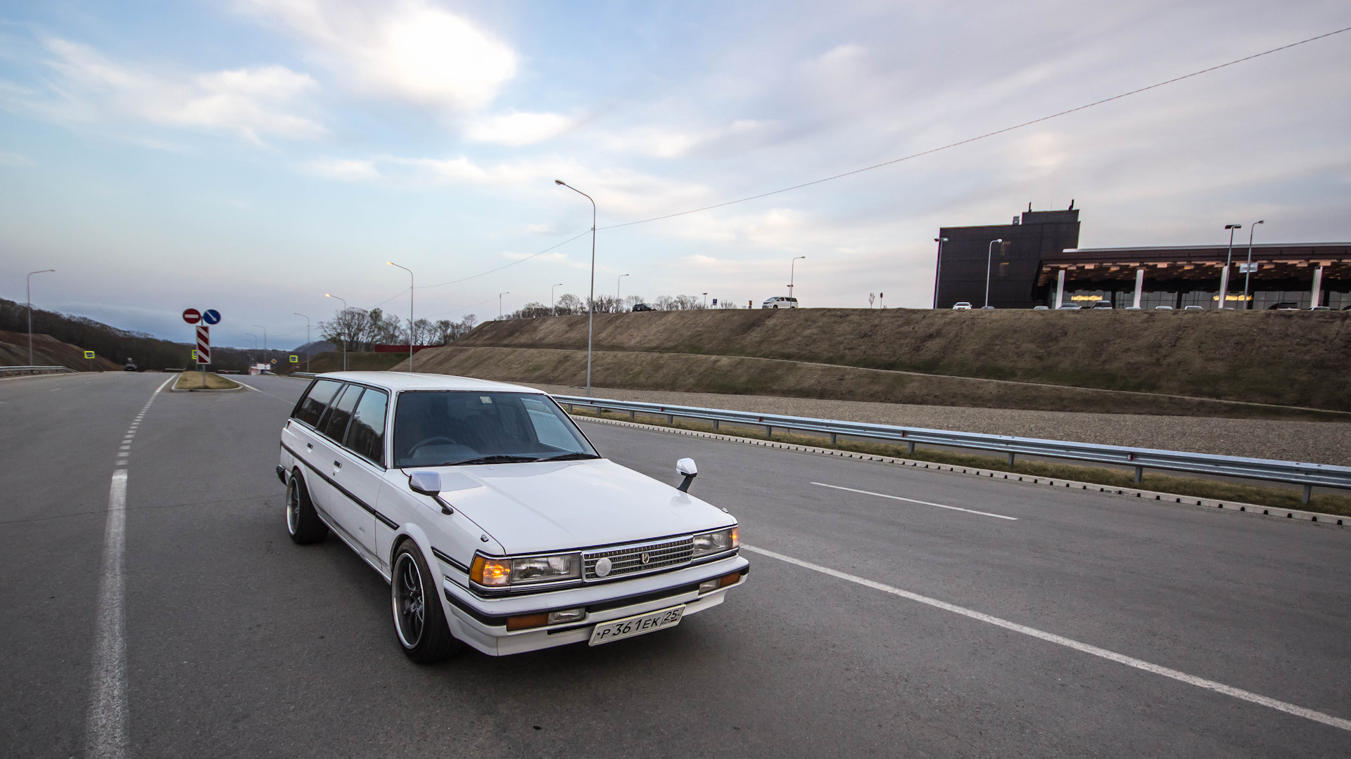 Toyota Mark II (70) 3.0 бензиновый 1985 | GL Grande Edition на DRIVE2