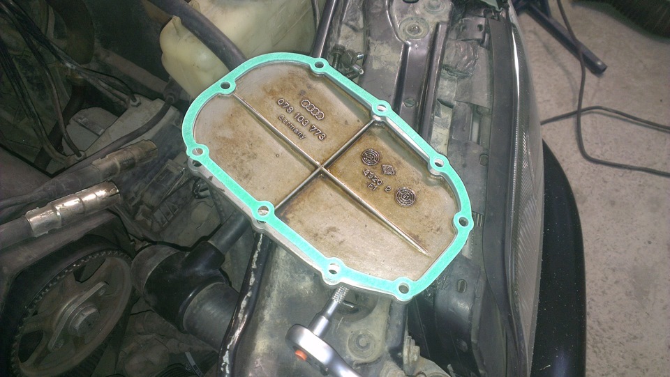 078103773 Крышка VAG | Запчасти на DRIVE2