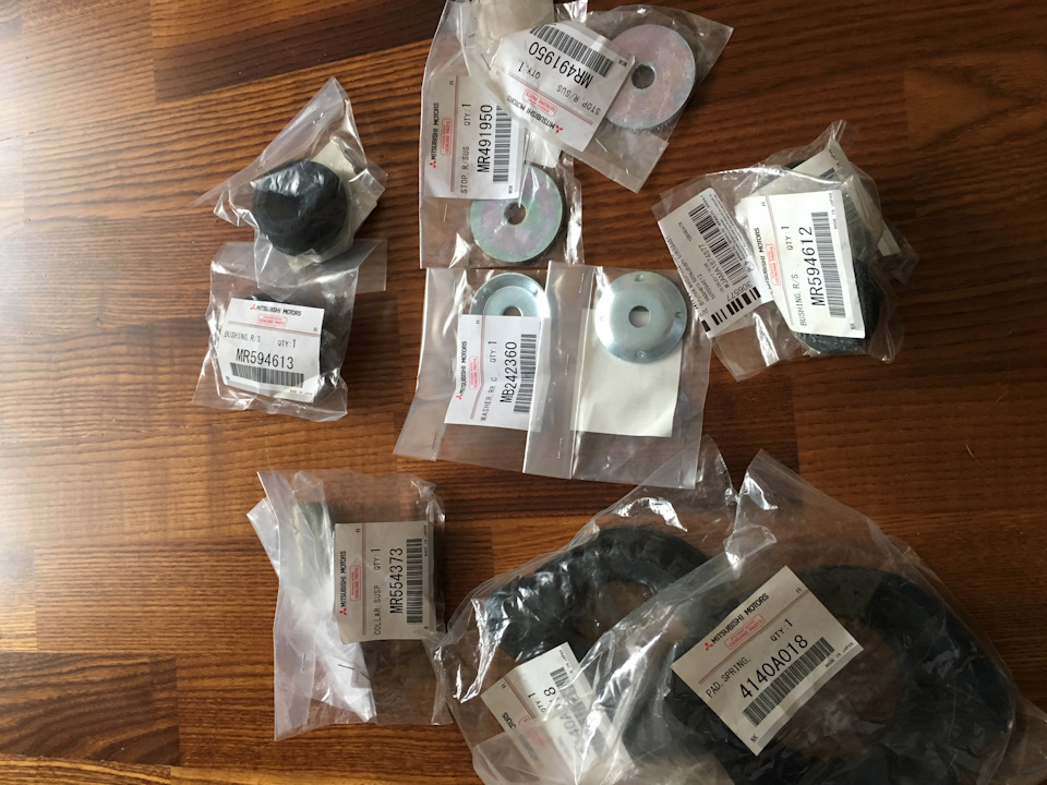 Задние стойки Kayaba NSF1088. часть первая — Mitsubishi Outlander (3G ...