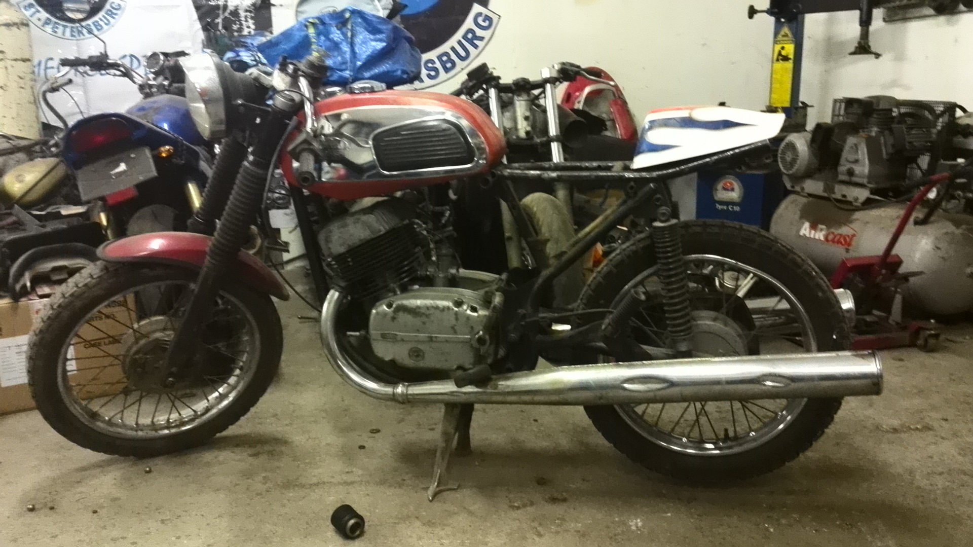 Строим 2 шт "JAWA Cafe racer "! — DRIVE2