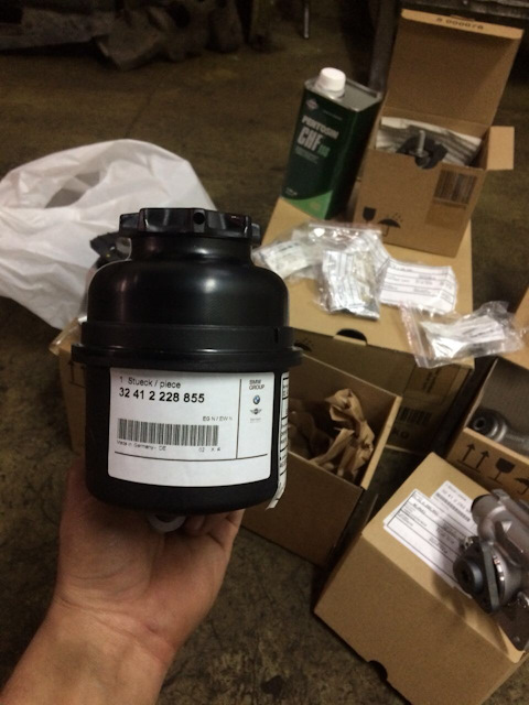 32412228855 резервуар для масла BMW | Запчасти на DRIVE2