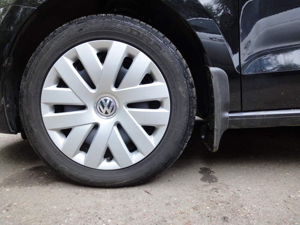 Передние брызговики от Polo Hatch — Volkswagen Polo Sedan, 1,6 л, 2012 ...