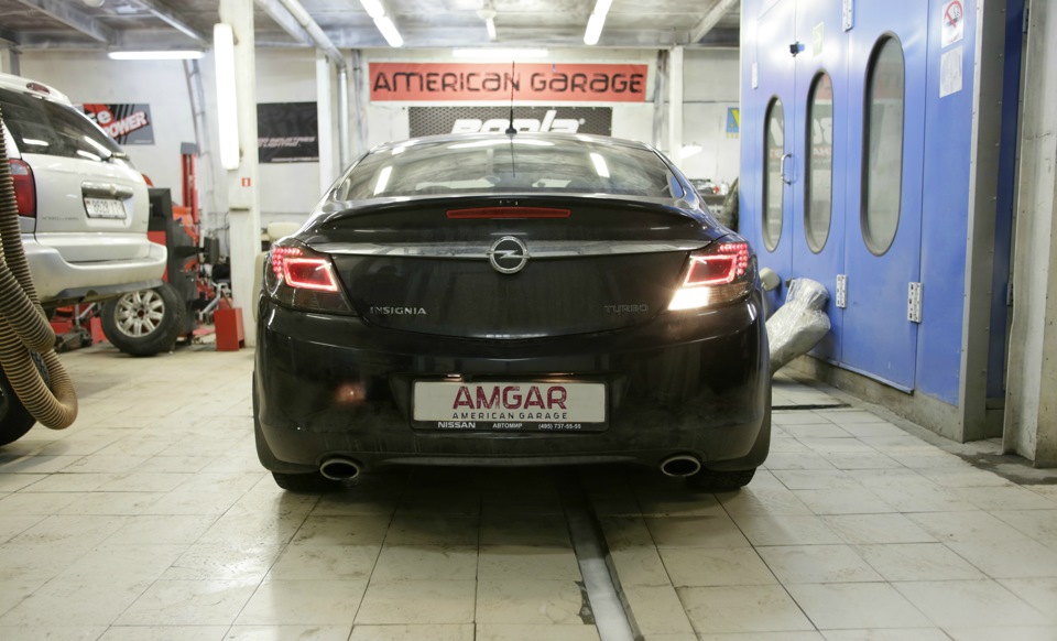 Opel Insignia установка головного устройства и камеры заднего вида ...