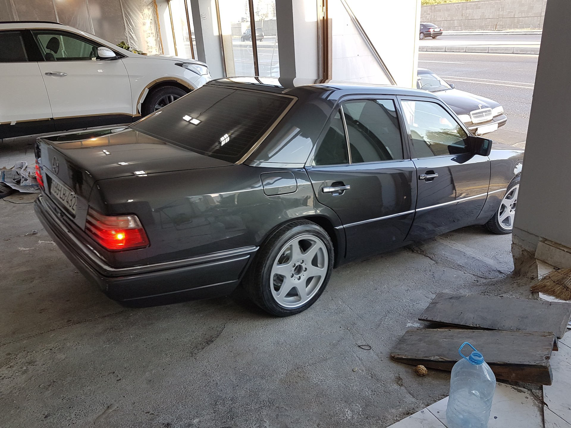 Мерс к бою готов — Mercedes-Benz E-Class (W124), 2,2 л, 1995 года ...