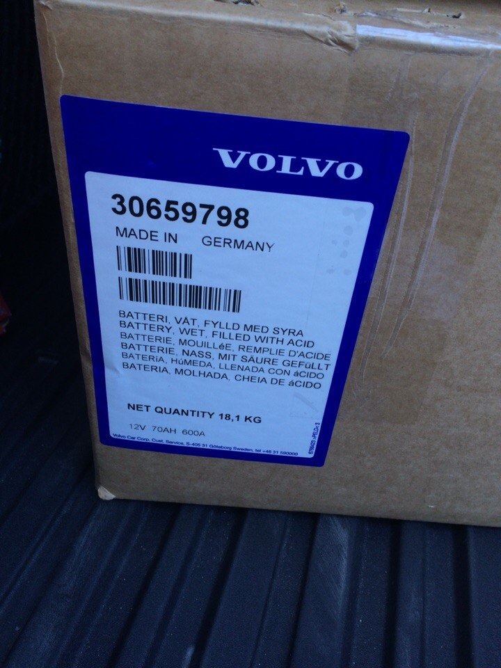 Замена аккумулятора — Volvo S80 (2G), 2,5 л, 2010 года | электроника ...