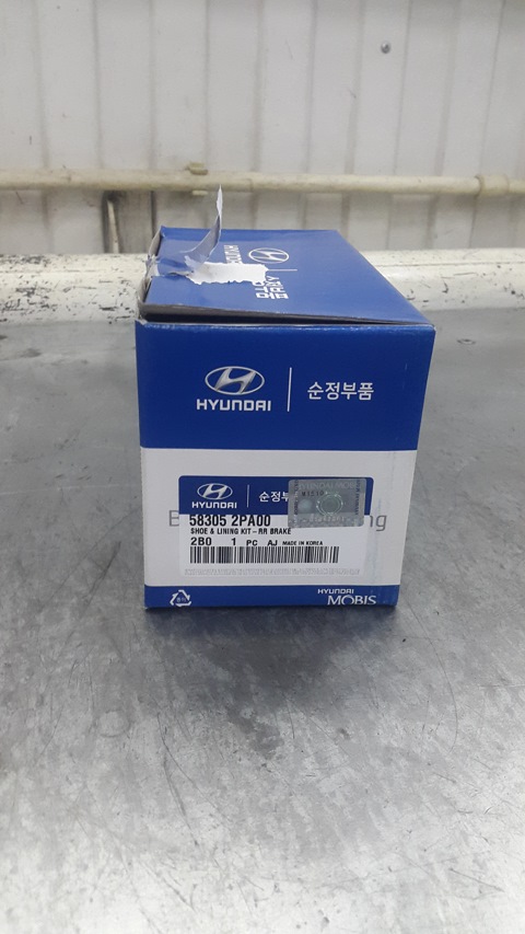 583052PA00 КОМПЛЕКТ ТОРМОЗНЫХ КОЛОДОК С НАКЛАДКАМИ (2ШТ) KIA HYUNDAI ...