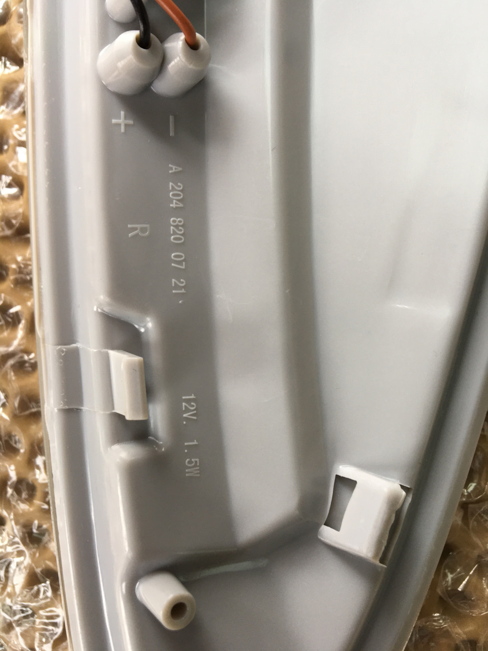 A2048200721 Поворотник в зеркале Mercedes | Запчасти на DRIVE2