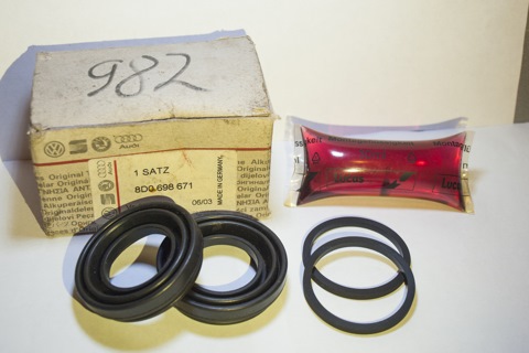 8D0698671 Комплект прокладок VAG | Запчасти на DRIVE2